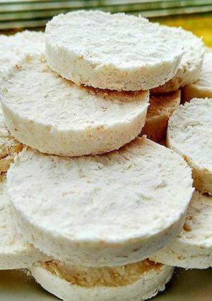 Resep Sagon Kelapa Renyah Dan Gurih (Edisi Kuker Jadul) oleh Uli's ...