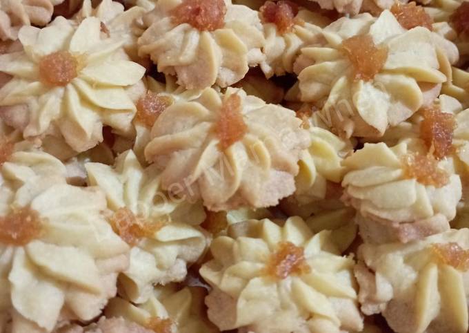 Resep Kue Semprit Mawar oleh Dapoer Mama When - Cookpad