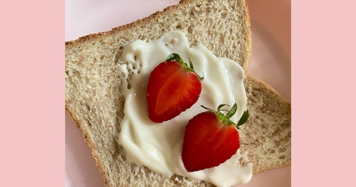 Resep Roti Gandum Selai Yoghurt dan Strawberry Snack MPASI 1 Tahun Menu ...