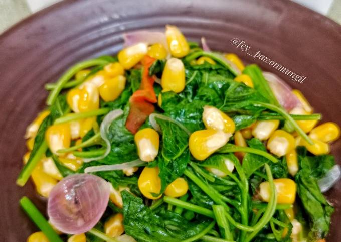 Resep Tumis Bayam Ala Popeye oleh Fey_Pawonmungil - Cookpad