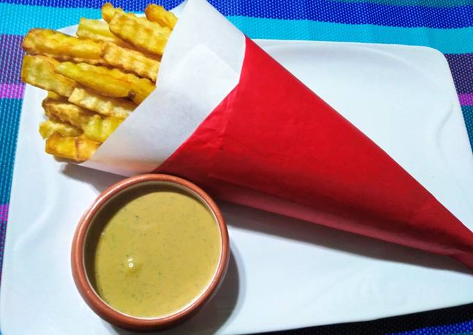 Papas fritas con crema de ocopa👍🇵🇪 Receta de Lily Correa - Cookpad