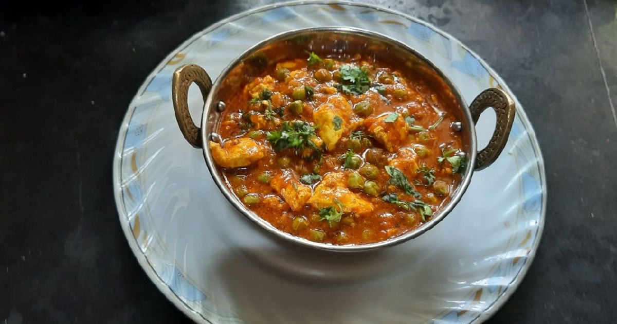 Muttor Panner Recipe by Varsha Narayankar - Cookpad