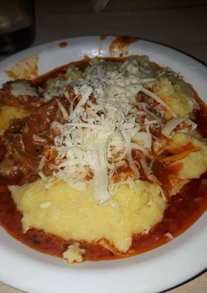 Polenta con salsa de menudos y pollo Receta de calu-calita- Cookpad
