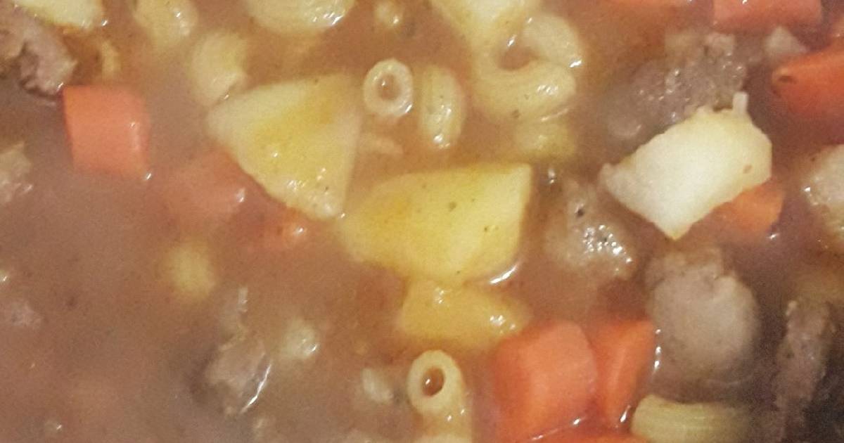 Guiso con fideos coditos Receta de Yamila - Cookpad