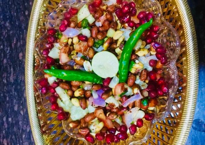 Masala Peanuts Chaat Recipe by Sadhana Mohindra - Cookpad