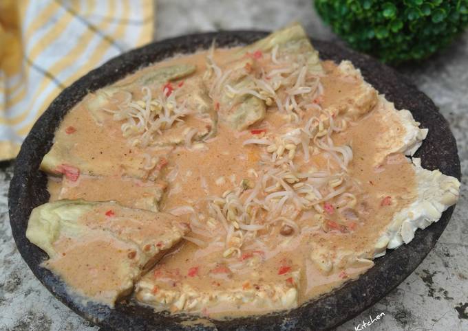 Resep Pecel Tempe Terong Kukus oleh anisatur raehan - Cookpad