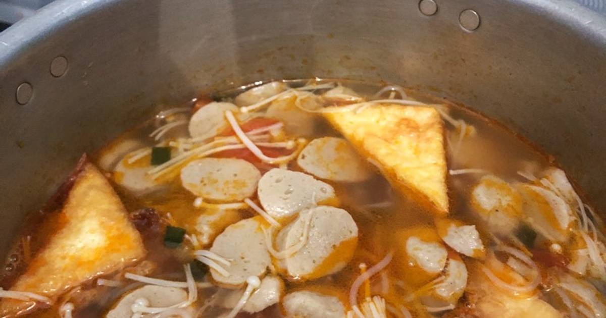 Resep Sup tomat bihun baso oleh Juniar Alisa - Cookpad