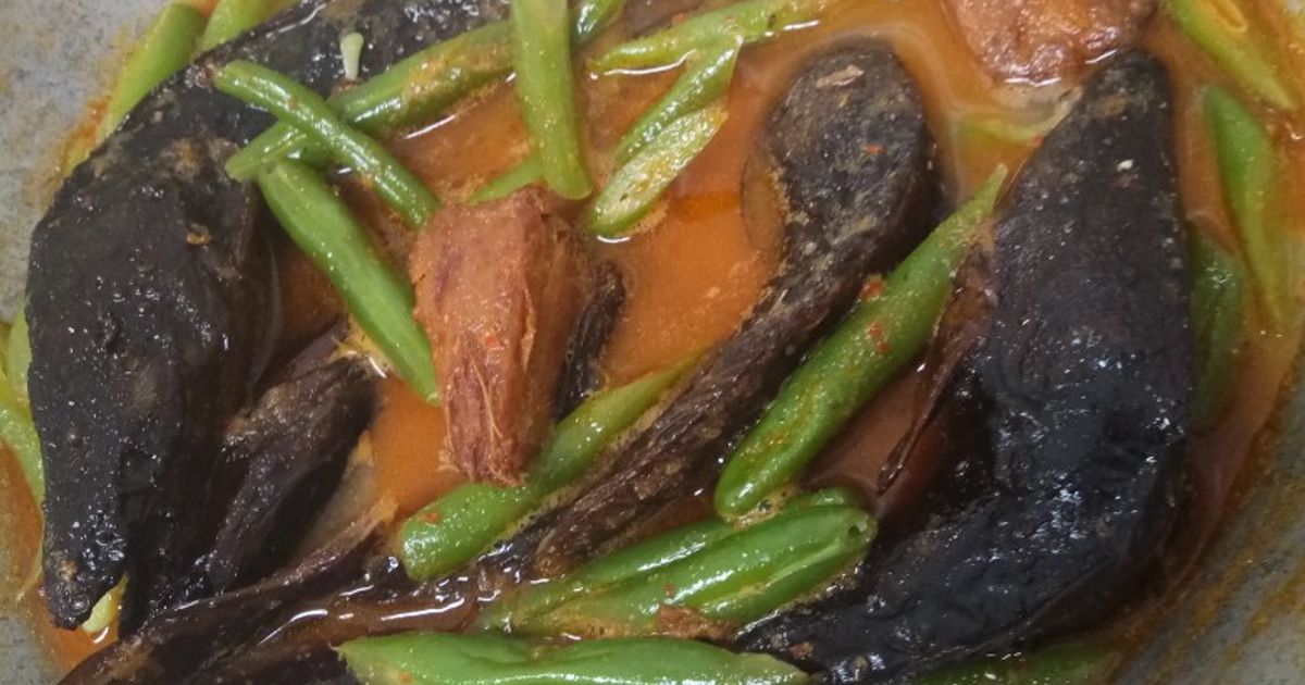 Resep 02. Gulai Nurung Kerah (Ikan Asap) oleh Wulan Arum - Cookpad