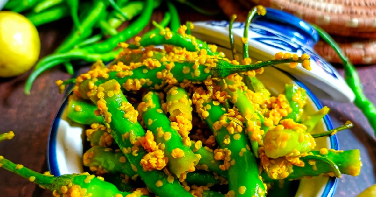 Instant Green Chilli Pickle / Gujarati Raita Marcha Recipe by ...