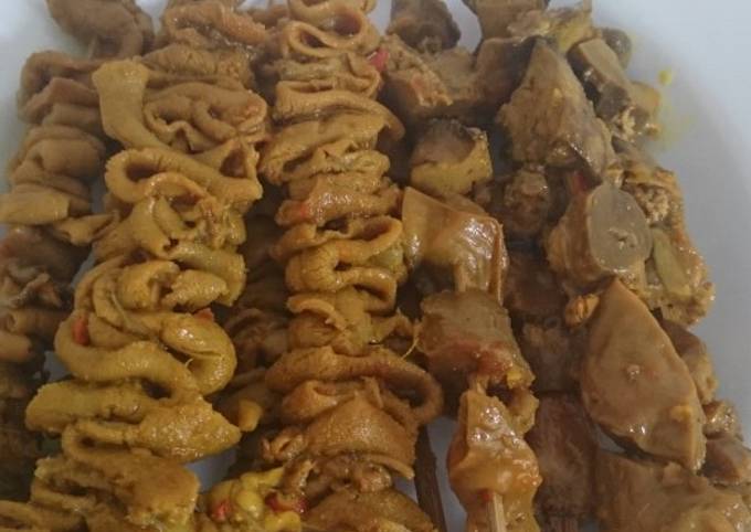 Resep Sate Usus Ati Rempelo Pedas oleh Ami - Cookpad