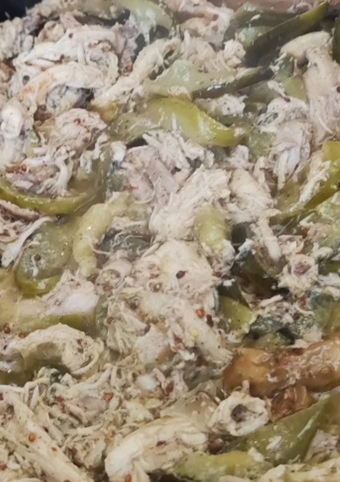 Pulled chicken with gherkin fettuccini Recipe by Atanas Lambrev - Cookpad