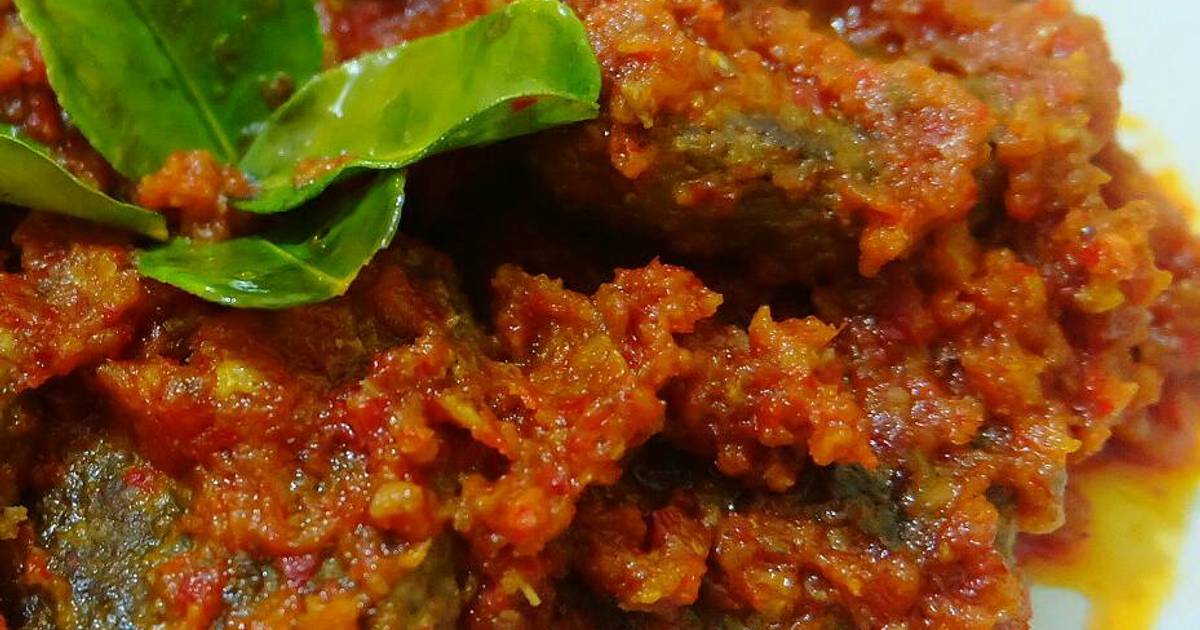 Resep Spicy Beef Burger (Balado) oleh Adelia Sharfina - Cookpad