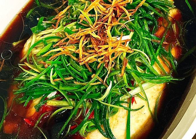 Resep Cantonese Style Steamed Dory oleh Nathalia Tj - Cookpad