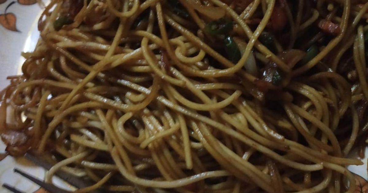 Egg,Mix Vegetable Chowmin Recipe by Mohua ghosh - Cookpad