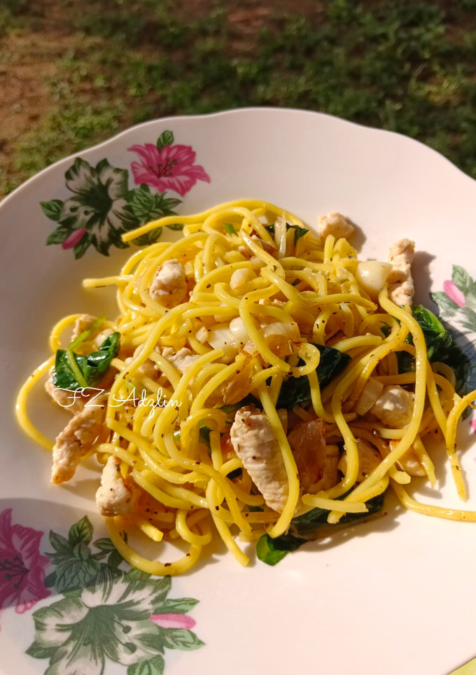 Resipi Mee Kuning Goreng Simple oleh FZ Adzlin - Cookpad