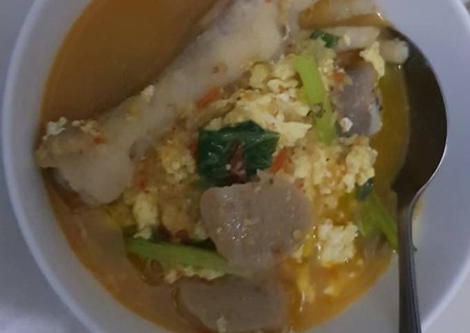 Resep Seblak ceker baso oleh Langit senja - Cookpad