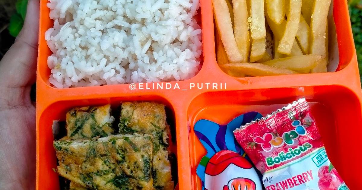Resep Bekal Anak Sekolah (nasi+telur dadar+kentang goreng+snack) oleh ...
