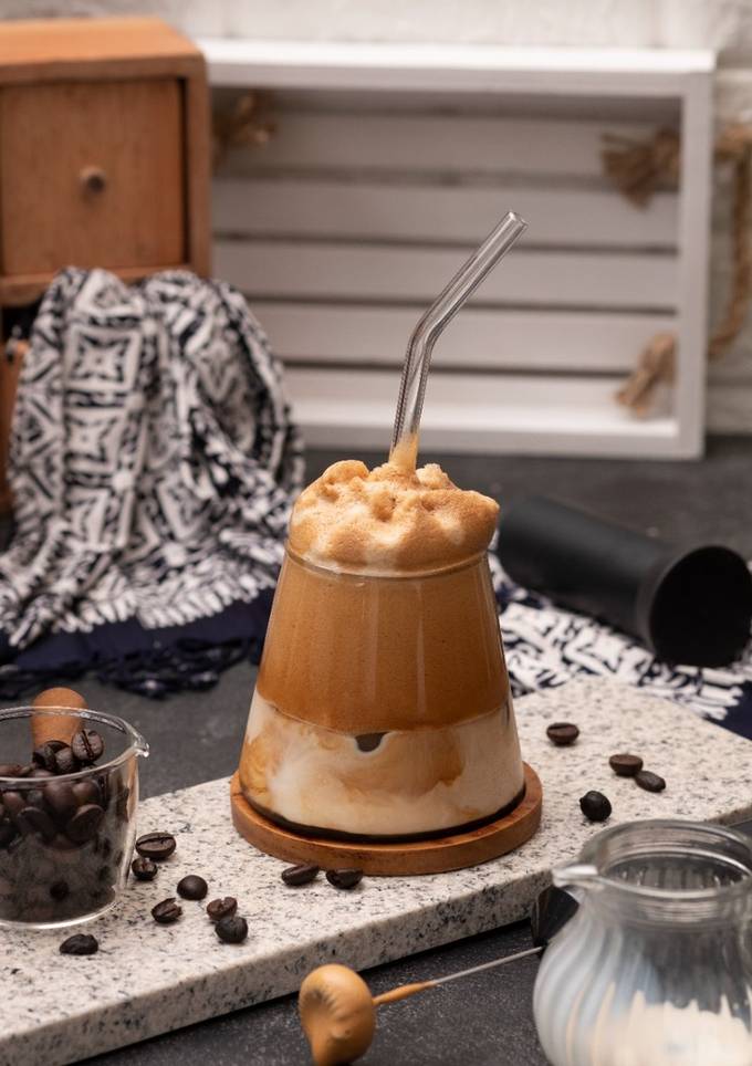 Resep Ice Coffee Milk ala Cafe oleh reen - Cookpad