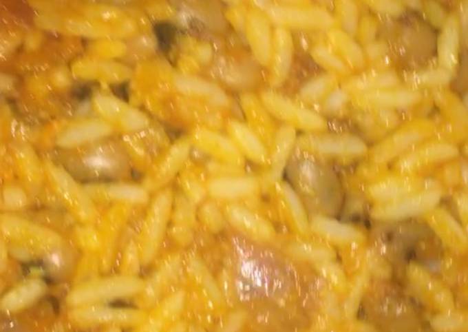 Jollof rice and beans Recipe by Onoyima Chisom - Cookpad