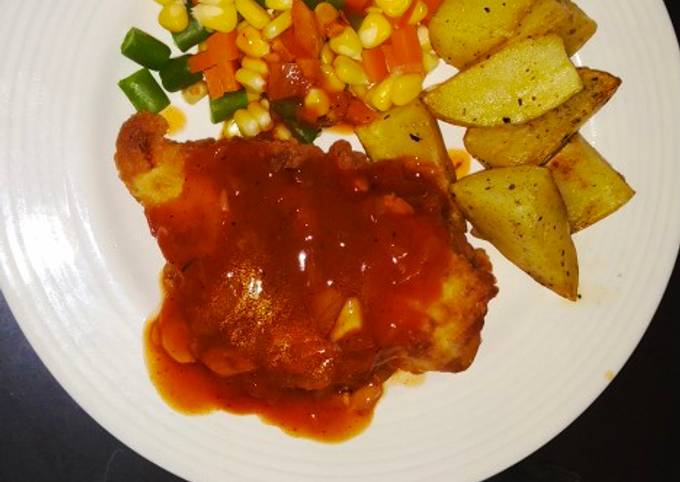 Resep Chicken steak crispy with bbq sauce & potato wedges oleh Mamah ...