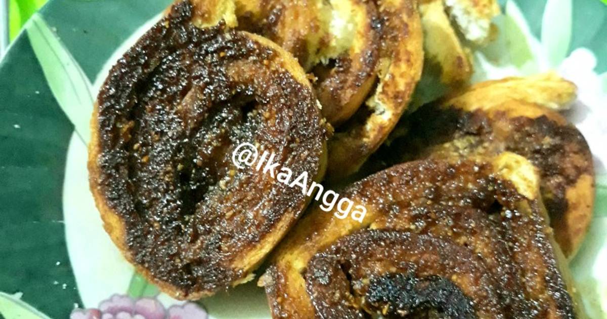 Resep Brown sugar almond roll dengan kulit roti tawar oleh ika angga ...