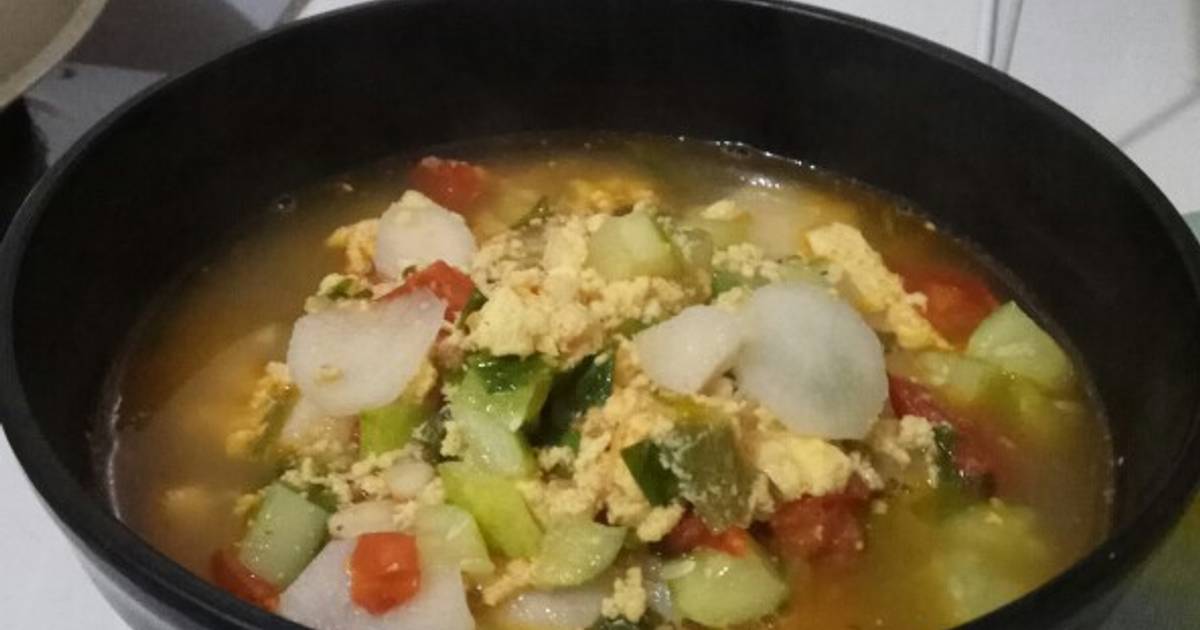 Resep Sup Tomat Timun Lobak oleh Haifa Afifah - Cookpad