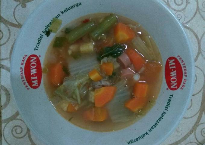Resep Sop Balungan sosis oleh Musyafiah Al-Hadi - Cookpad