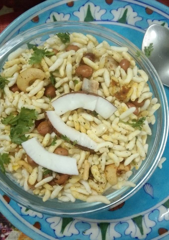 Bengali Style Jhal Muri In Microwave Recipe by Krishna Biswas - Cookpad