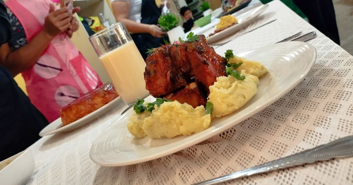 Costillas Al Horno, Con Puré De Papa Y Reducción De Parchita Receta de ...