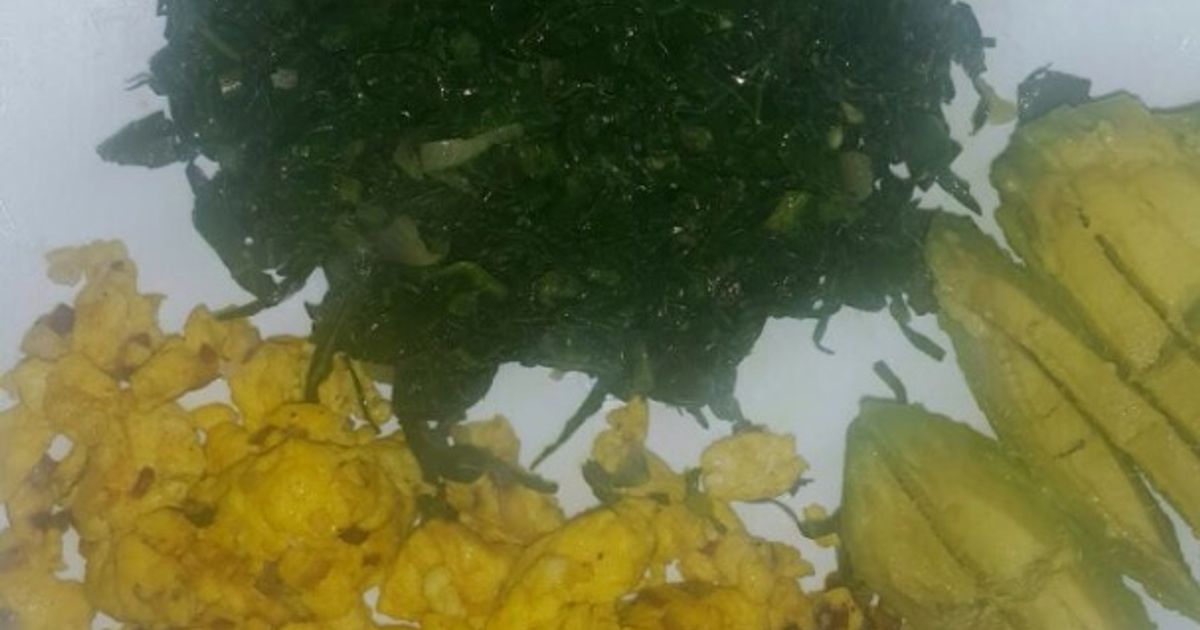 Fried Eggs With Ugali And Skuma Recipe by Bruno Collins - Cookpad
