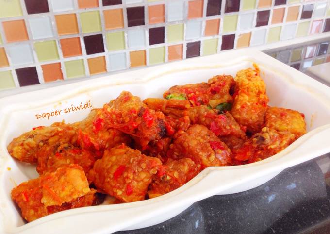 Resep Ayam dan tempe goreng sambal bajak oleh Dapoer sriwidi - Cookpad