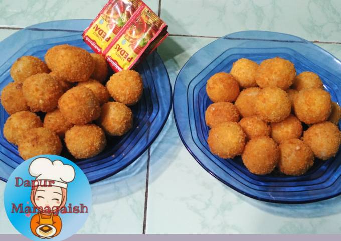 Resep Cireng Crispy Isi Ayam pedas dan Keju oleh Diyah Puspitaningrum ...