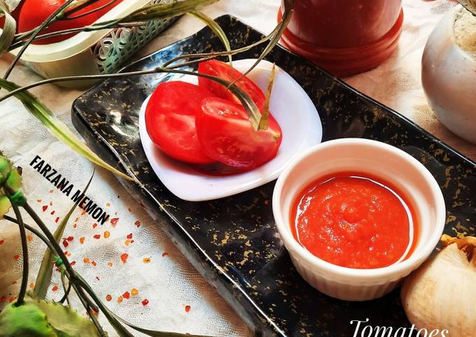 Tomatoes chilli garlic sauce Recipe by Farzana Memon - Cookpad
