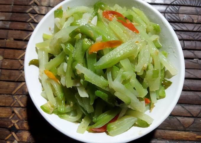 Resep Tumis labu siam oleh Raharzi Kusnandar - Cookpad