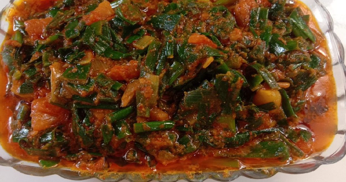 प्याज़ पत्ती और गाजर की सब्जी (Pyaz Patti Aur Gajar Ki Sabzi Recipe In ...