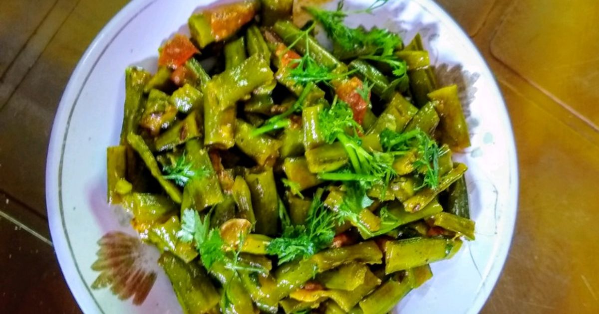 Guar Phali Subzi Recipe by Dr.Madhumita Mishra - Cookpad