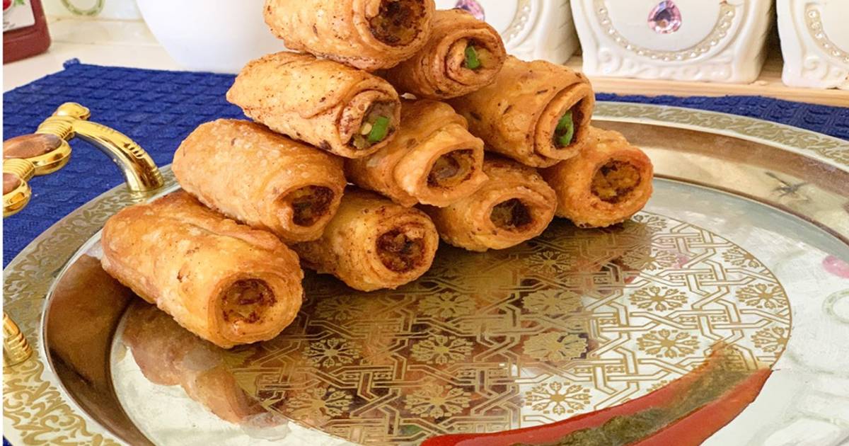 Potato samosa roll Recipe by Madiha Ali - Cookpad