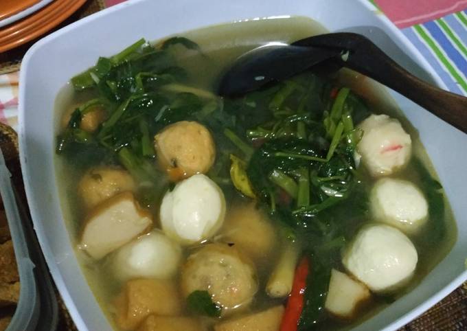 Resep Steamboat Suki Kuah Tomyam oleh SISOSA STORY - Cookpad