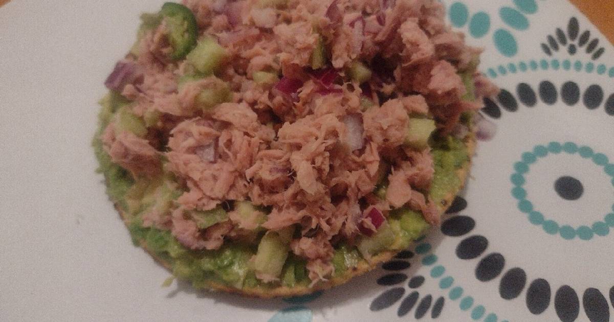 Tostada de atún la Lupita Receta de Celia Guadalupe Valdez- Cookpad