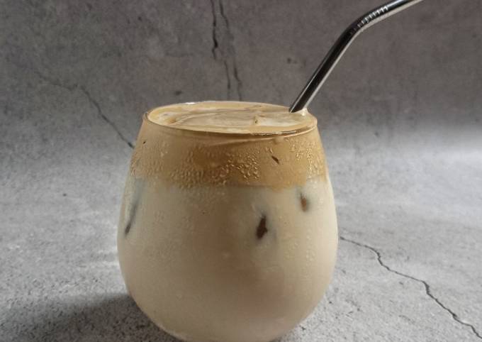 Resep Dalgona Coffee oleh Hellen Handru - Cookpad