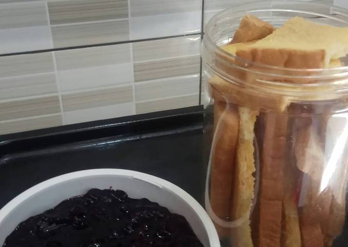 Resep Roti bakar kering margarin dan selai anggur home made 😊 😊 oleh ...