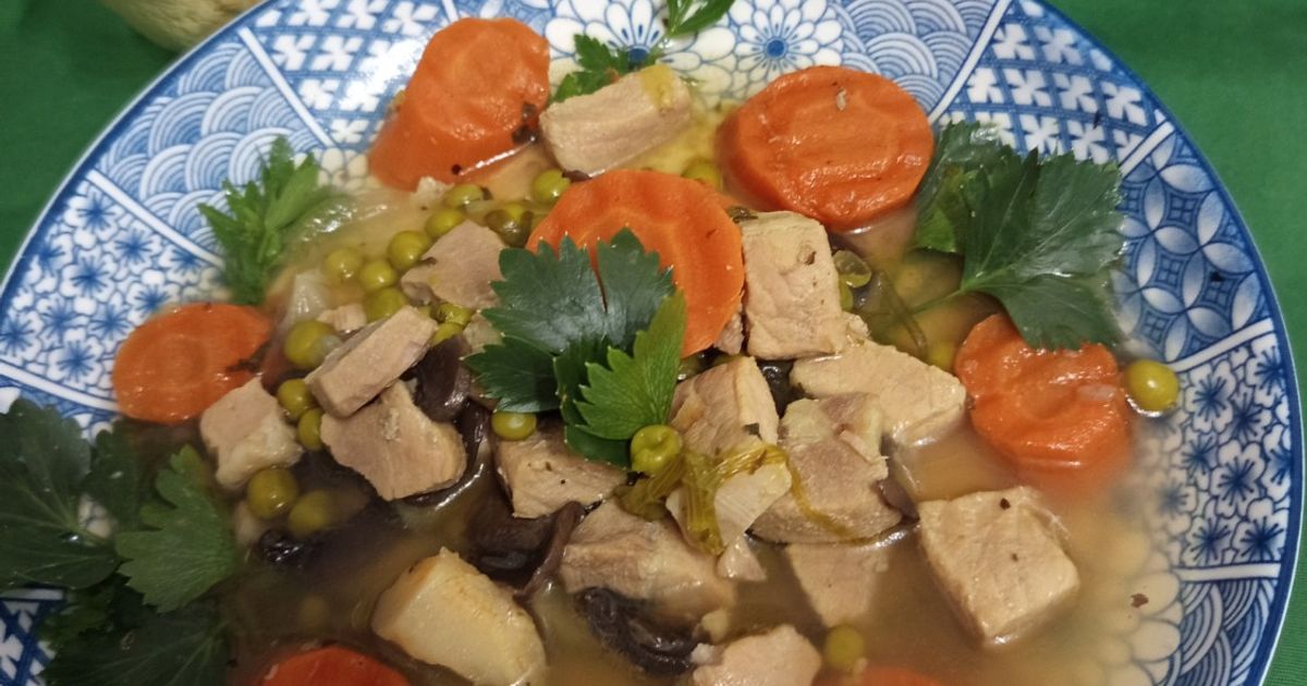 29 egyszerű és finom sertés raguleves zöldséges recept - Cookpad receptek