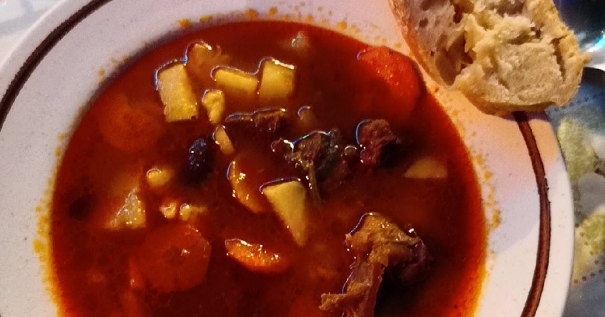 408 egyszerű és finom gulyás leves recept - Cookpad receptek