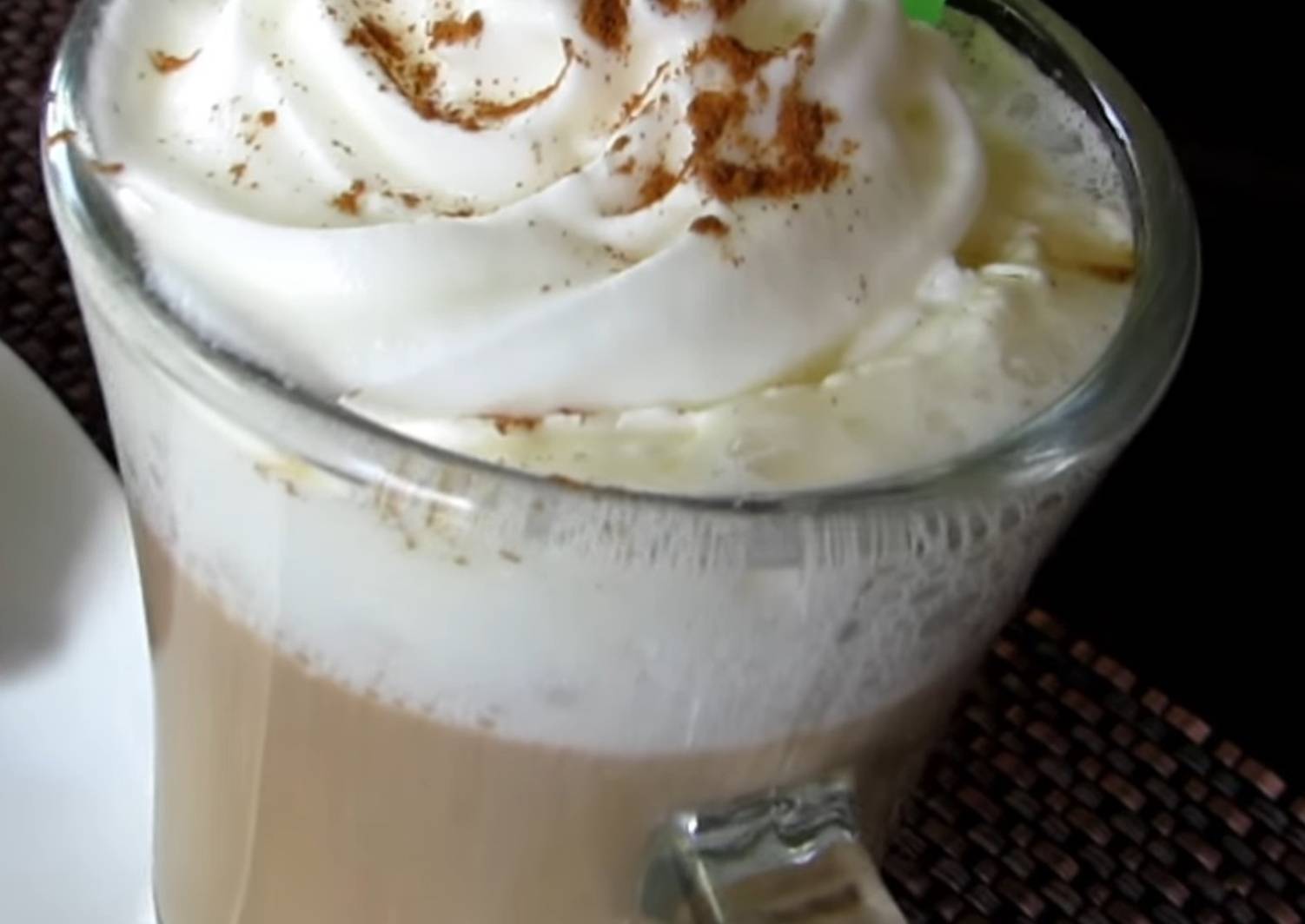 Capuchino con máquina espress Receta de Roberto Suarez- Cookpad
