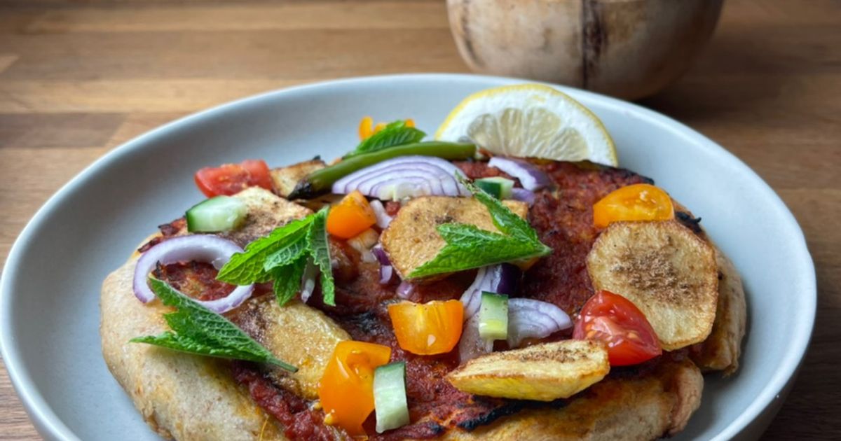 Vindaloo Pizza 🏴󠁧󠁢󠁥󠁮󠁧󠁿 ⚽️ #England Recipe by Rachel - Cookpad