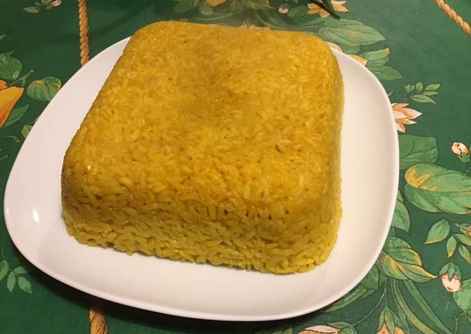 Riz moulé à la pêche, vin blanc et curcuma de Mila Skull - Cookpad