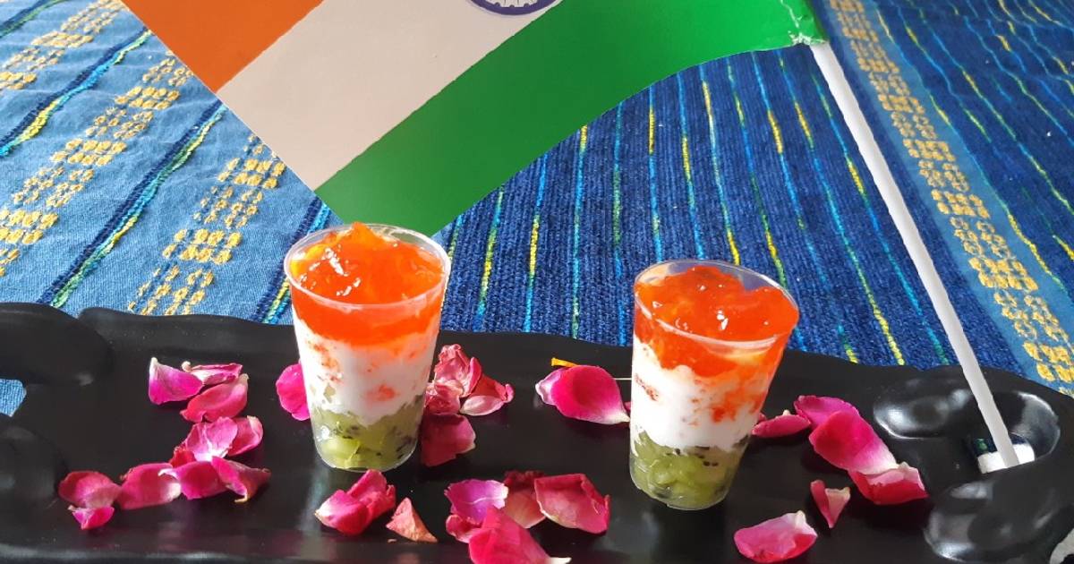 Tri-colour fruit vanilla pudding Recipe by Shalini Agarwal - Cookpad