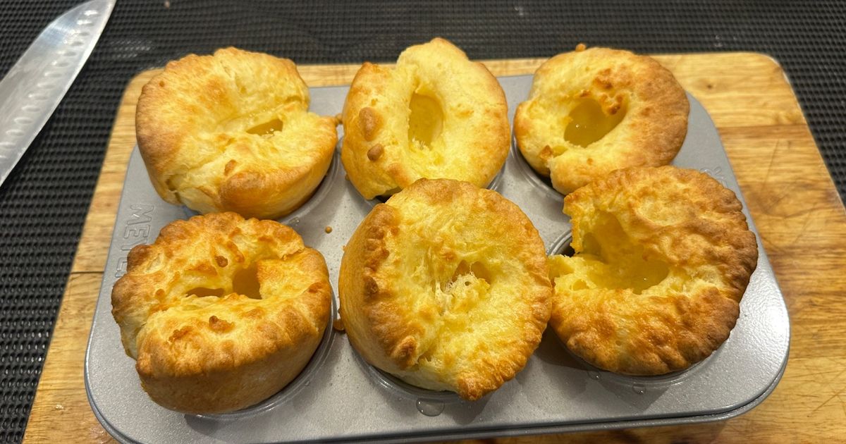 Worlds Best (And Easiest) Yorkshire Puddings Come On I Am British :P ...