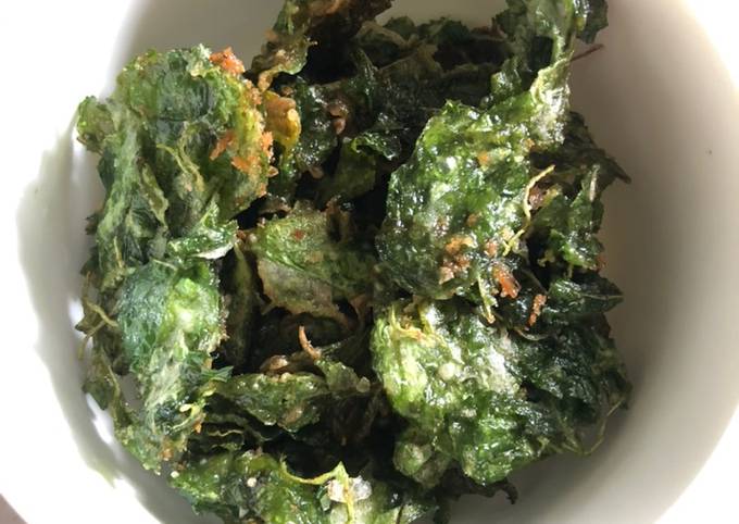 Resep Bayam Crispy oleh aKaMaraKa - Cookpad
