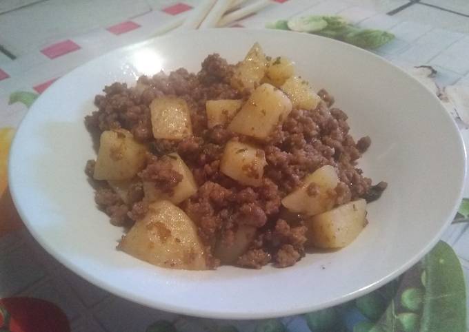 Carne molida con papa Receta de Betsabé Irene Valor Cásseres- Cookpad